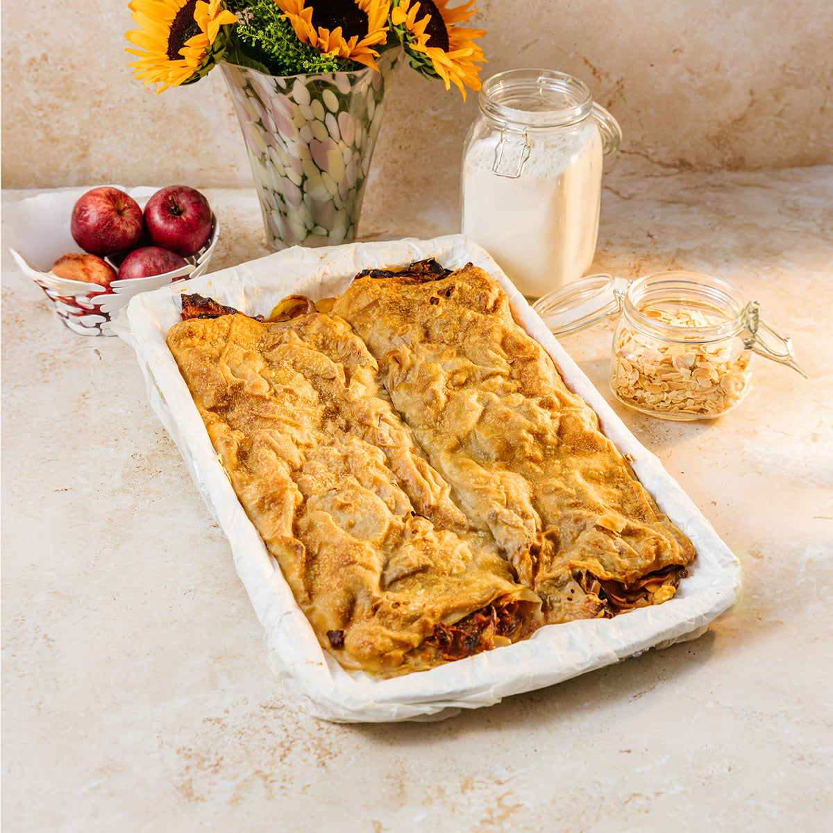 Apple Strudel - Apfelstrudel - Traditional Austrian Pastry – KIPFERL